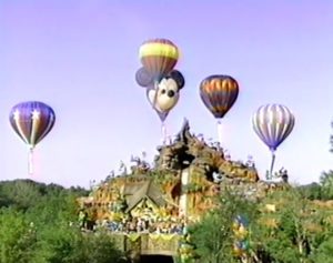 1992 Walt Disney World Christmas Day Parade | Joan Lunden | Regis ...