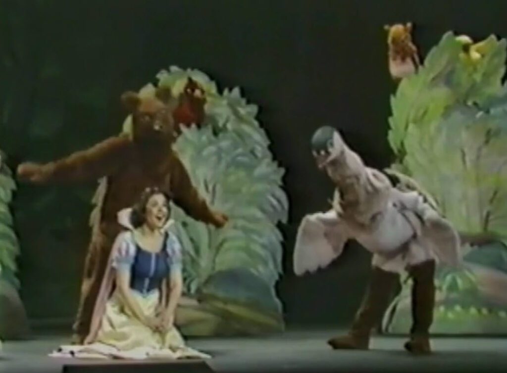 Snow White Stage Show – A Classic 1979 Disney Musical