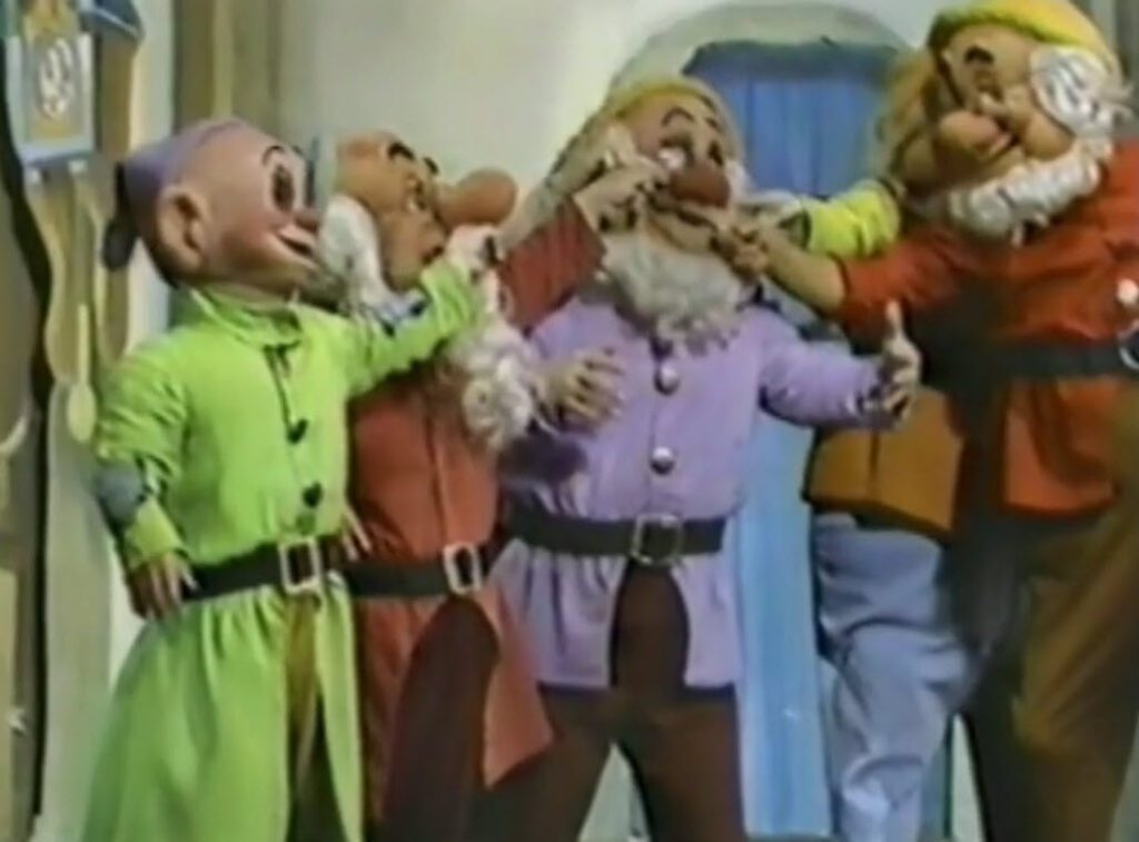 Snow White Stage Show – A Classic 1979 Disney Musical