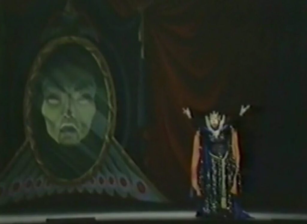 Snow White Stage Show – A Classic 1979 Disney Musical