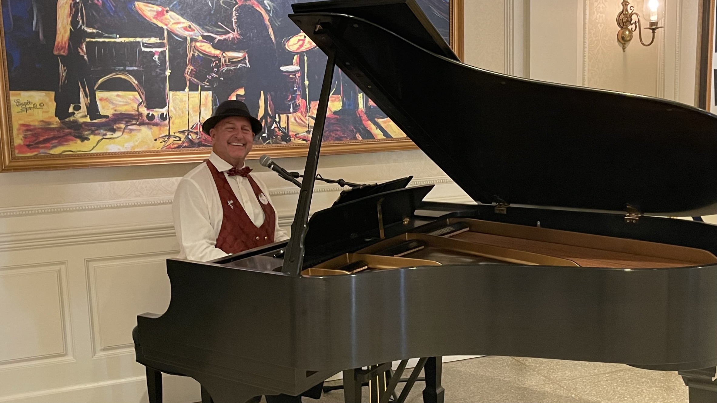 Epcot Pianist Kelly Richards: A Rare Performance Experience
