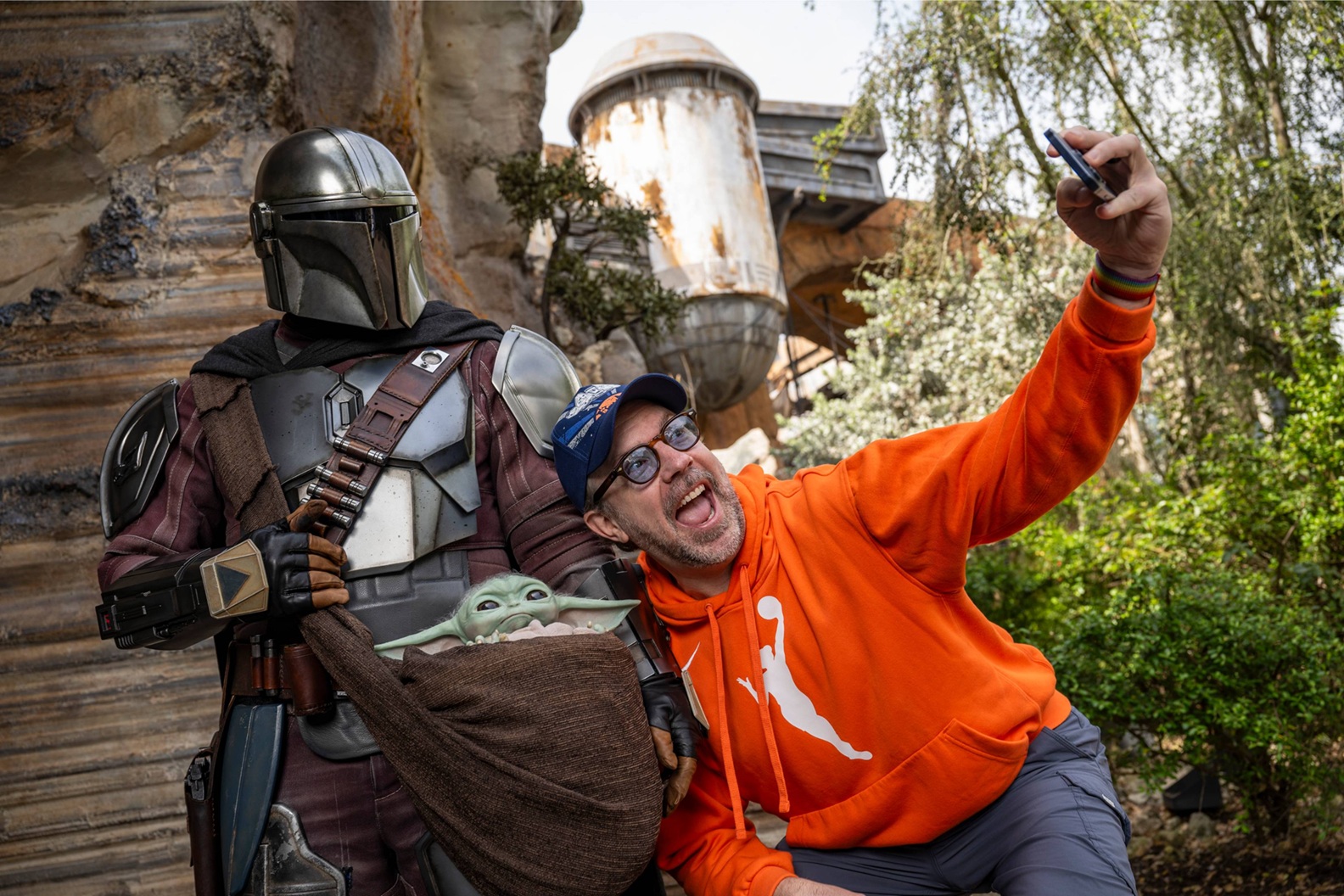 Jason Sudeikis at Disney World: A Mandalorian Reunion